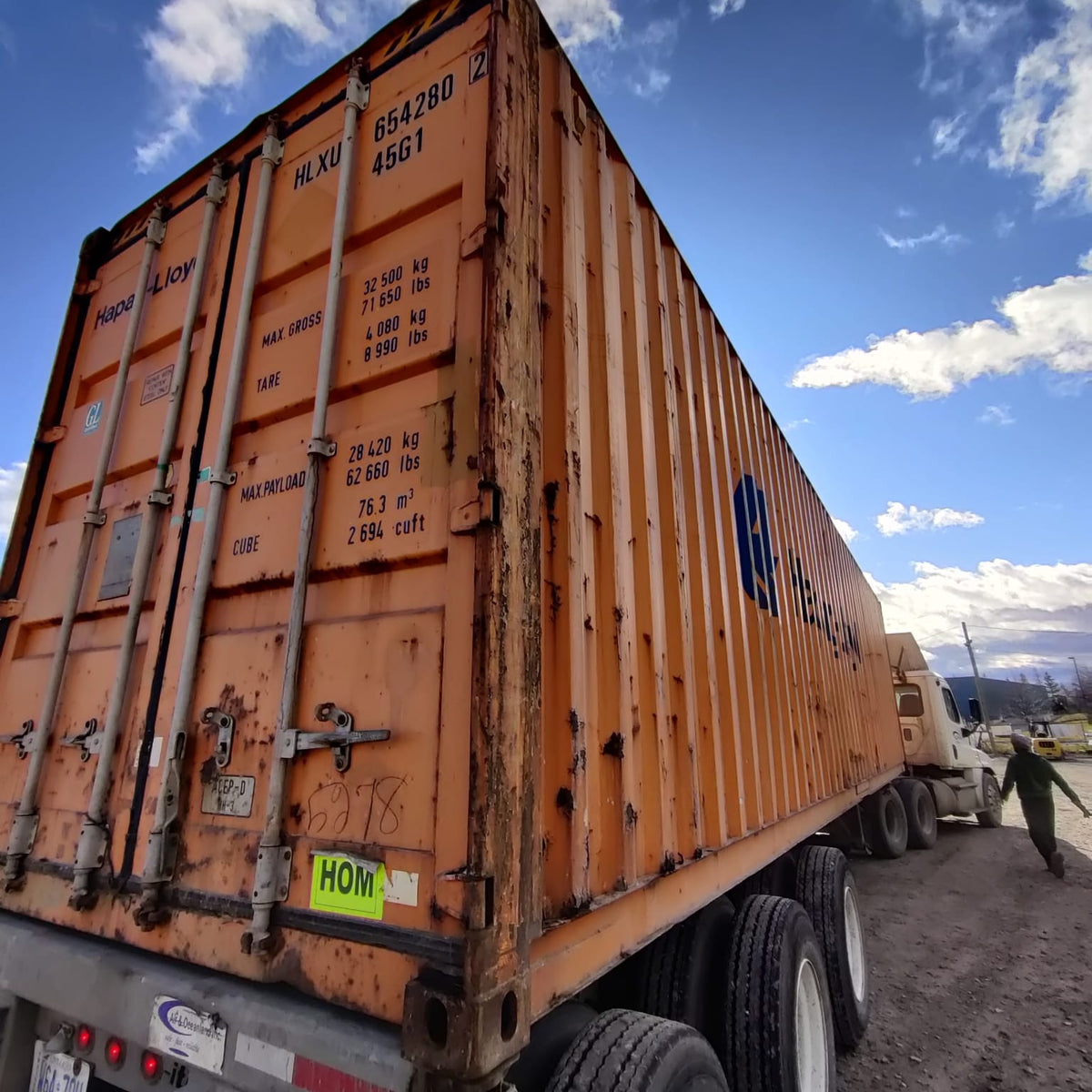 HLXU 6542802 - 40' High Cube Used Container BURLINGTON (Available) – Supernova Containers